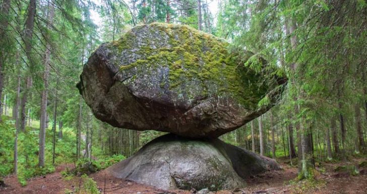 15 of the Strangest Yet Spectacular Geological Formations