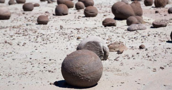 15 of the Strangest Yet Spectacular Geological Formations