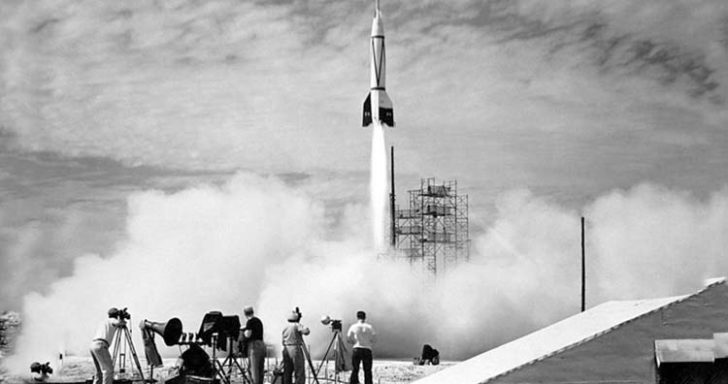 10 Amazing Pictures from History and the Backstories Behind Them