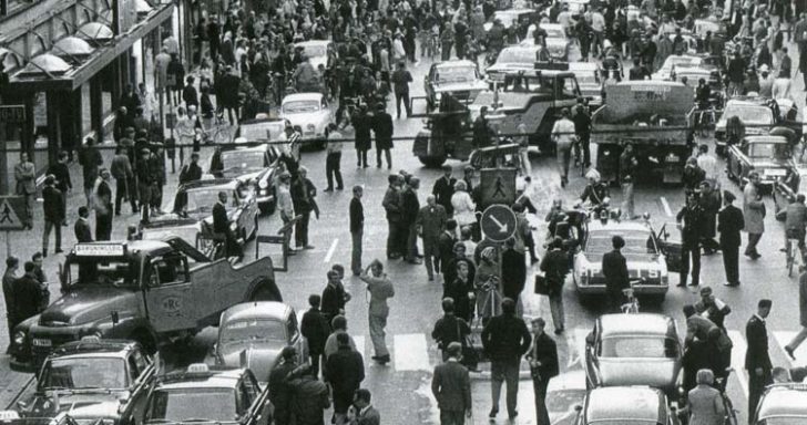 10 Amazing Pictures from History and the Backstories Behind Them