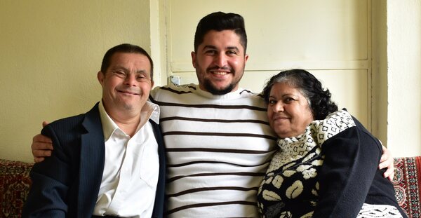 Jad Issa – Man with Down Syndrome Raises Son to Be a Doctor